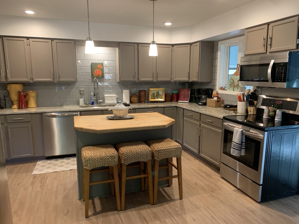 Photo Gallery – Pebble Bay Club – Waterfront Lodging and Grille